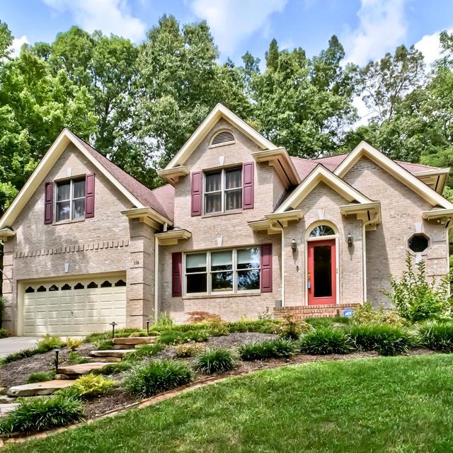 About – Polly Harrison, Lakehome Realtor